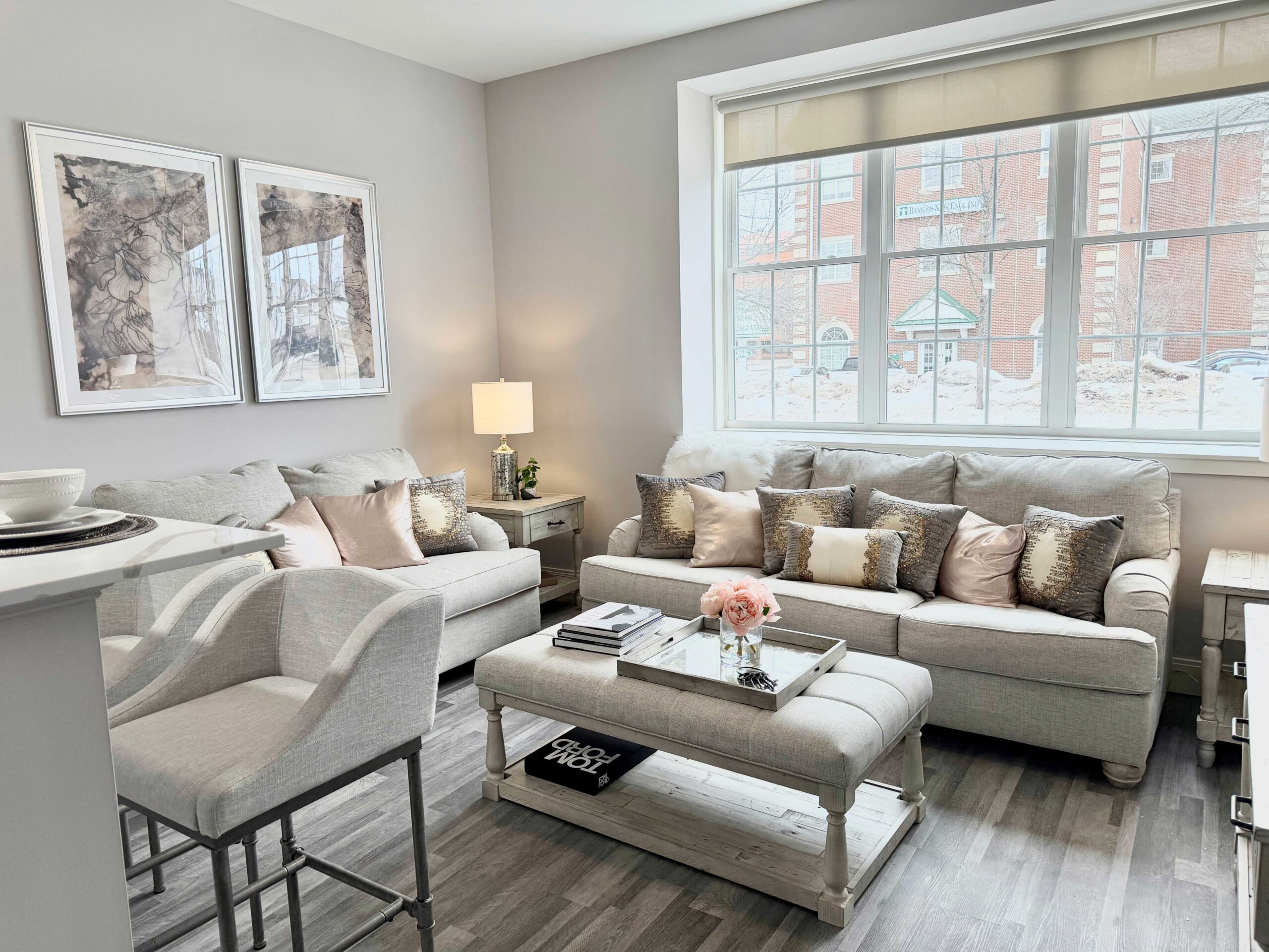 The Residence at 1555 Elm - Brady Sullivan Properties